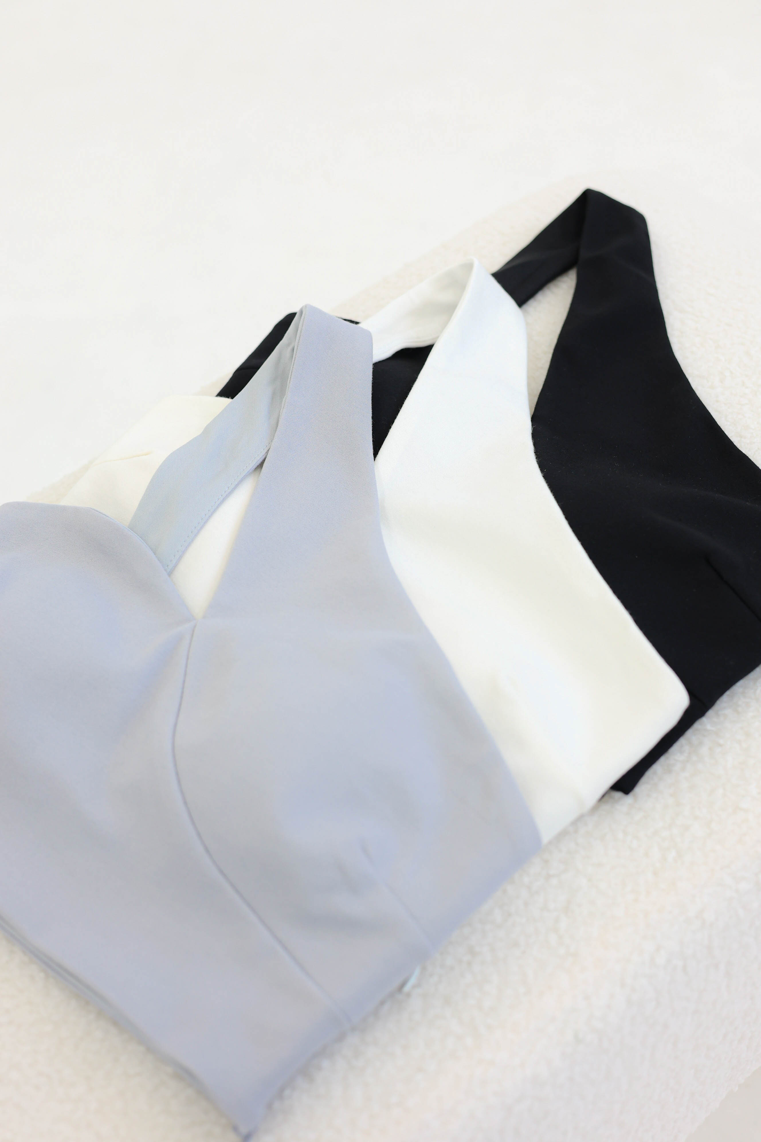 *TPZ* CROSS JUNCTION TOGA PADDED TOP IN WHITE | TOPAZETTE