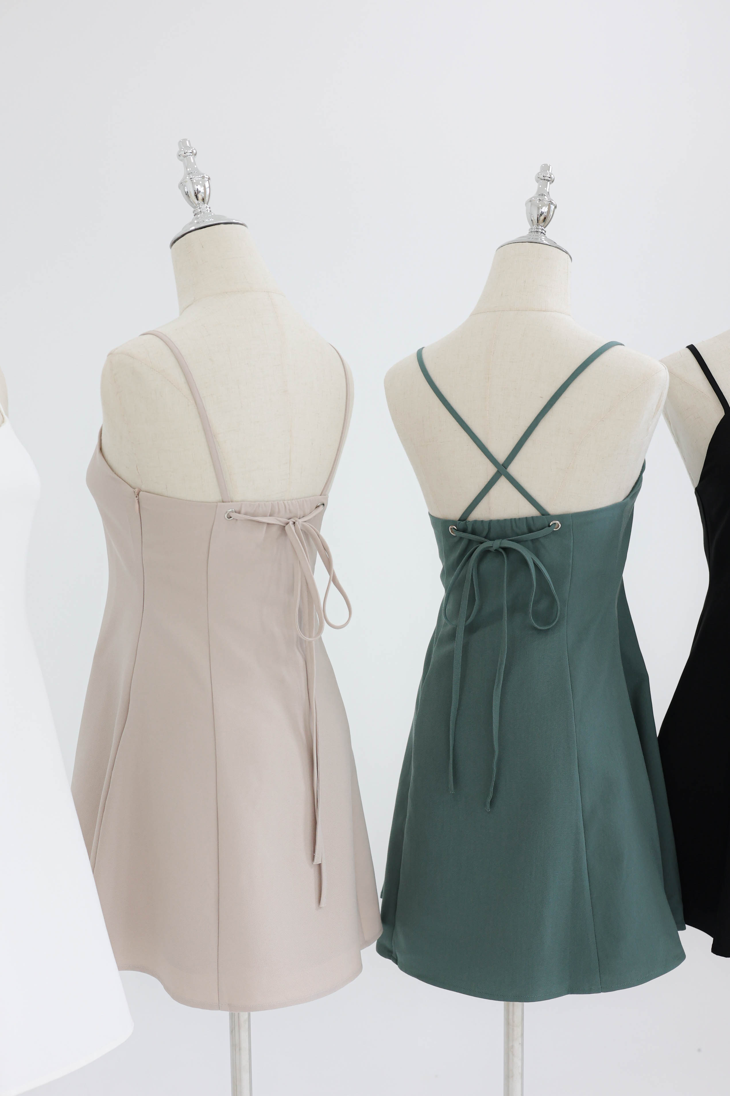 *TPZ* DAWN TIE STRING DRESS IN PINE GREEN | TOPAZETTE