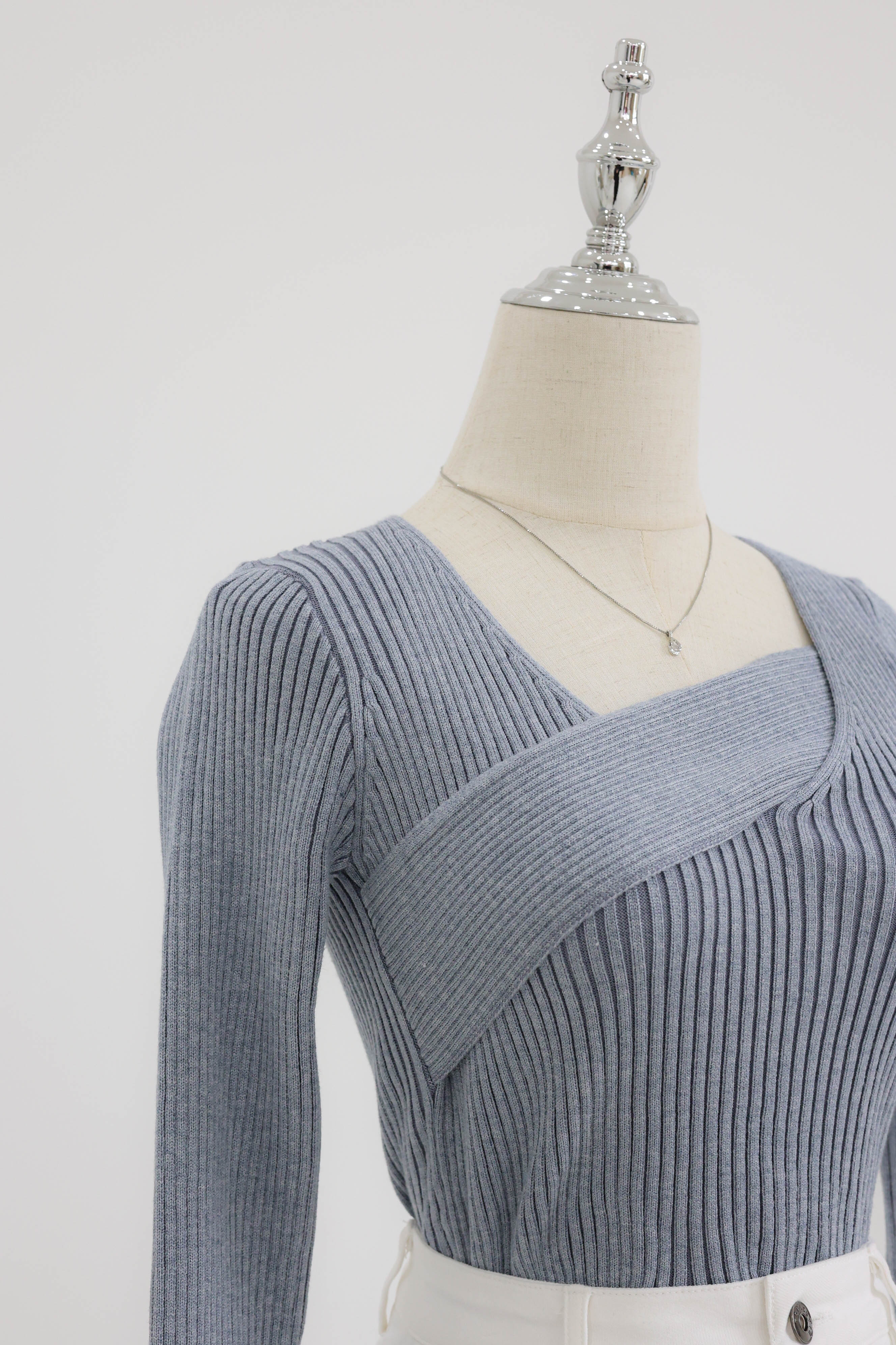 *TPZ* NOELLE CROSSOVER KNIT TOP IN SMOKE BLUE | TOPAZETTE