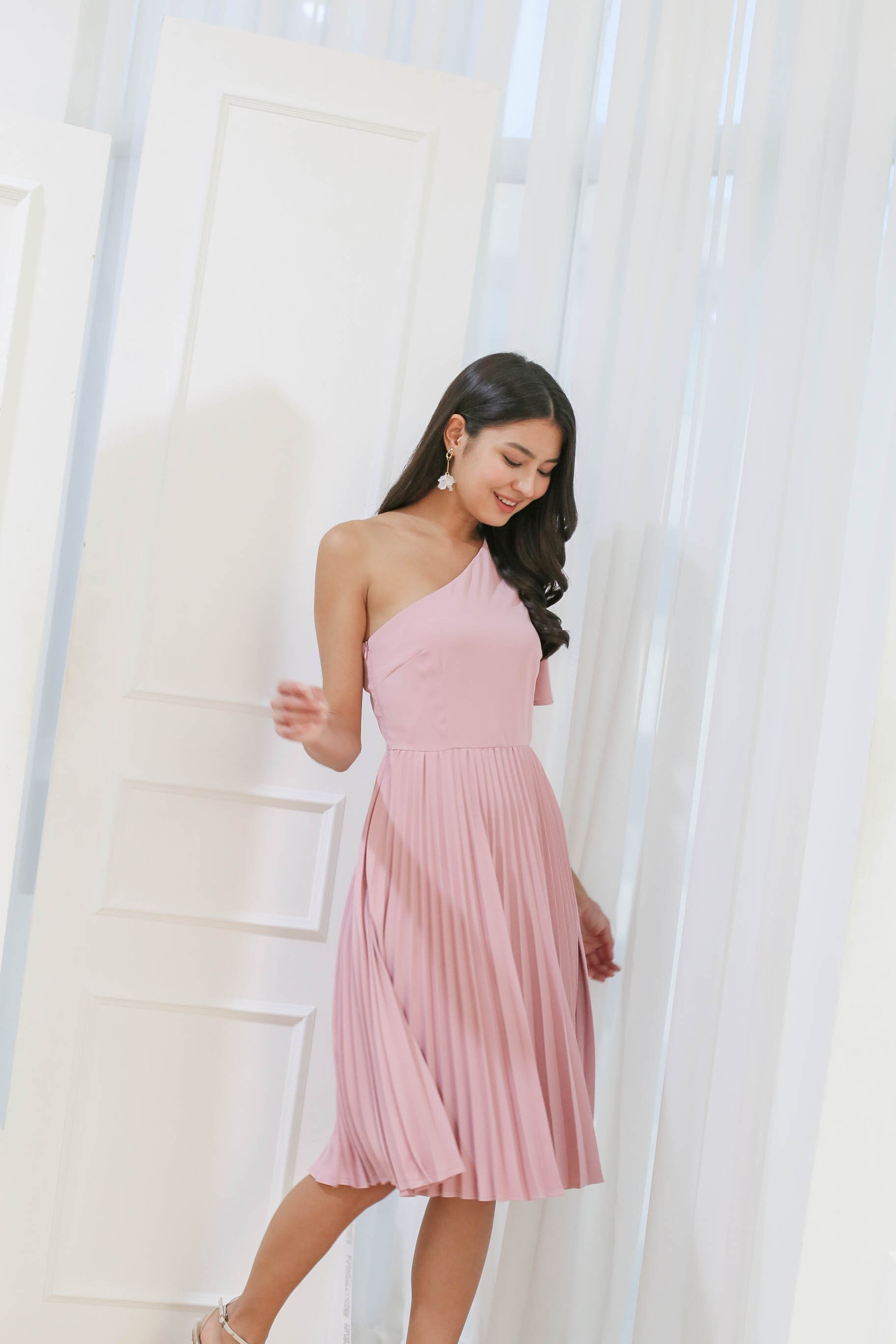 *TPZ* (PREMIUM) SELENE PLEATED TOGA DRESS IN DUSTY PINK | TOPAZETTE